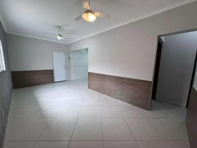 Casa / Sobrado para Venda em Praia Grande/SP Maracanã 3 Quartos