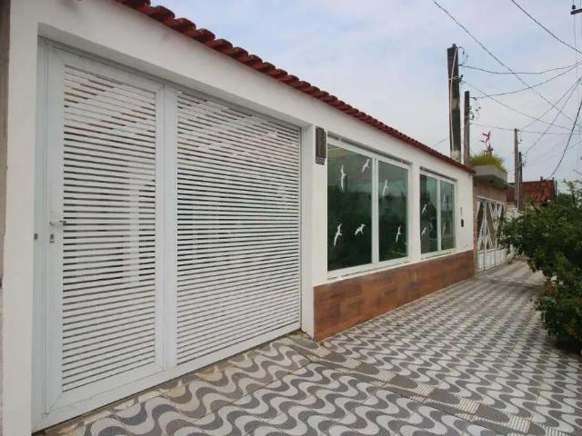 Casa / Sobrado para Venda em Praia Grande/SP Balneário Maracanã 3 Quartos
