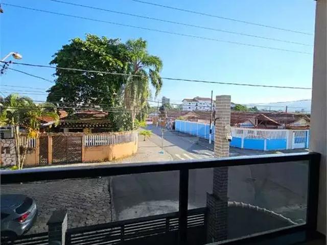 Casa / Sobrado para Venda em Praia Grande/SP Balneário Maracanã 3 Quartos