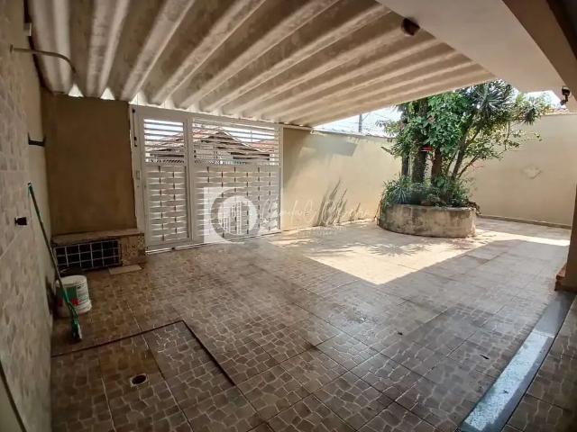 Casa / Sobrado para Venda em Praia Grande/SP Balneário Maracanã 3 Quartos