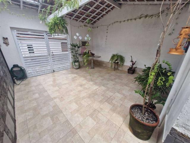 Casa / Sobrado para Venda em Praia Grande/SP Balneário Maracanã 3 Quartos