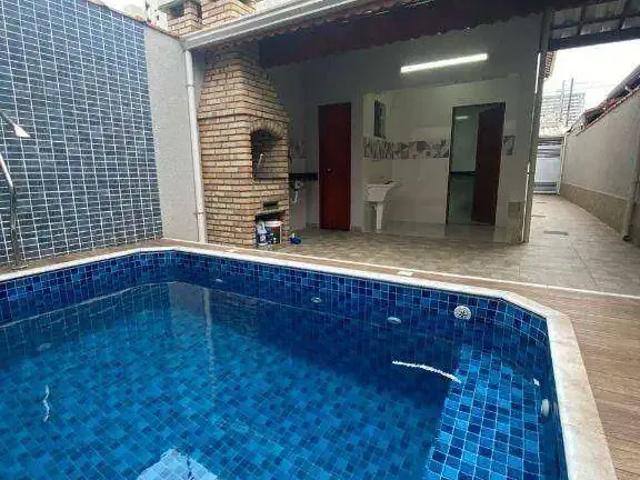 Casa / Sobrado para Venda em Praia Grande/SP Maracanã 3 Quartos