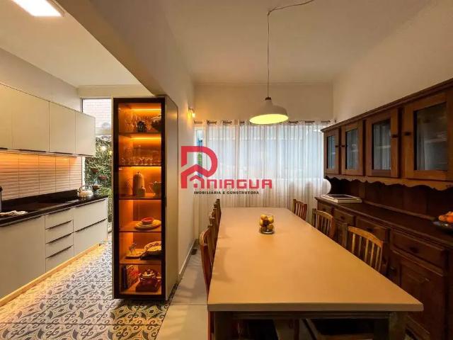 Casa / Sobrado para Venda em Praia Grande/SP Boqueirão 3 Quartos