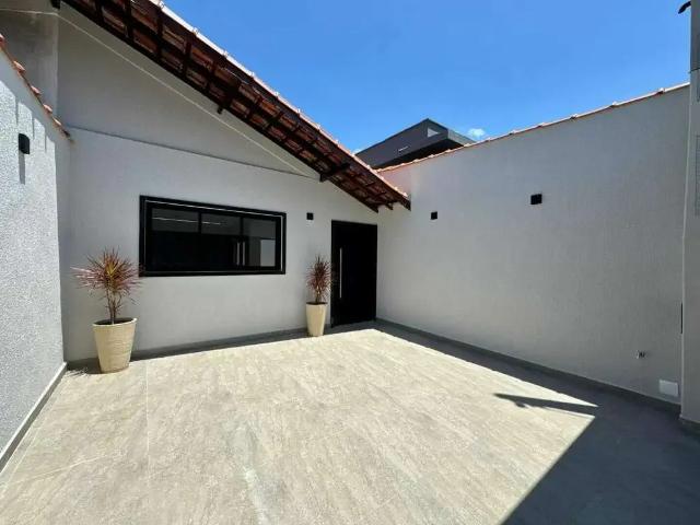 Casa / Sobrado para Venda em Praia Grande/SP Boqueirão 3 Quartos