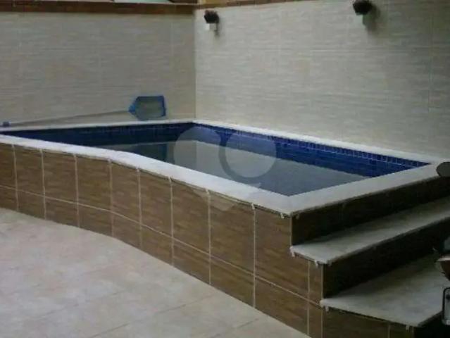 Casa / Sobrado para Venda em Praia Grande/SP Boqueirão 3 Quartos