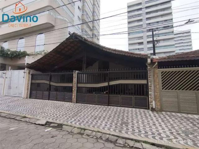 Casa / Sobrado para Venda em Praia Grande/SP Campo da Aviação 3 Quartos