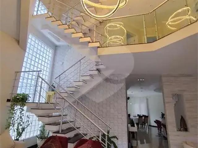 Casa / Sobrado para Venda em Praia Grande/SP Canto do Forte 4 Quartos