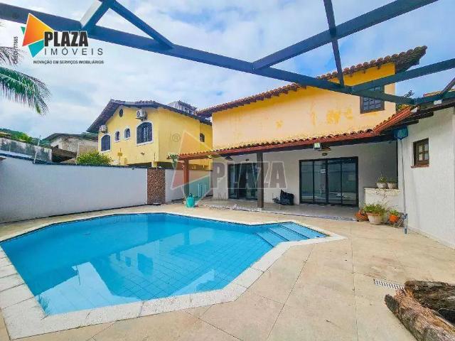 Casa / Sobrado para Venda em Praia Grande/SP Canto do Forte 4 Quartos