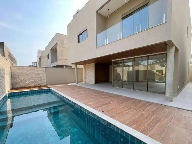 Casa / Sobrado para Venda em Praia Grande/SP Canto do Forte 4 Quartos