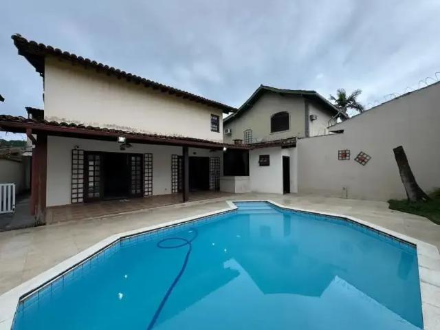Casa / Sobrado para Venda em Praia Grande/SP Canto do Forte 4 Quartos