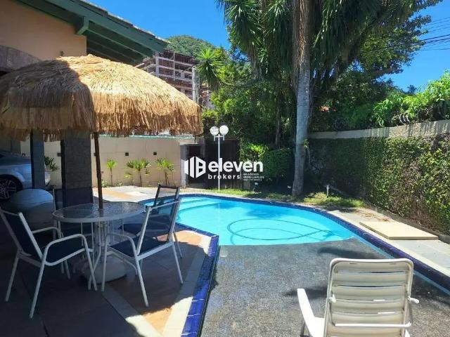 Casa / Sobrado para Venda em Praia Grande/SP Canto do Forte 4 Quartos
