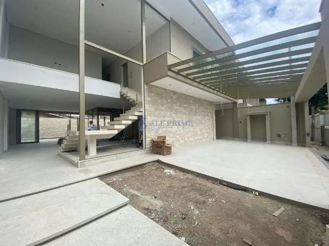 Casa / Sobrado para Venda em Praia Grande/SP Canto do Forte 4 Quartos