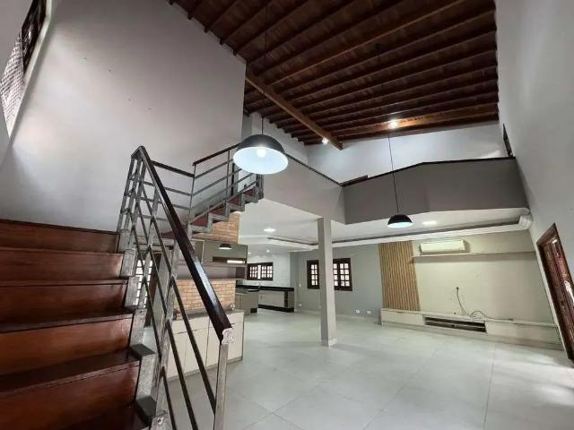 Casa / Sobrado para Venda em Praia Grande/SP Canto do Forte 4 Quartos