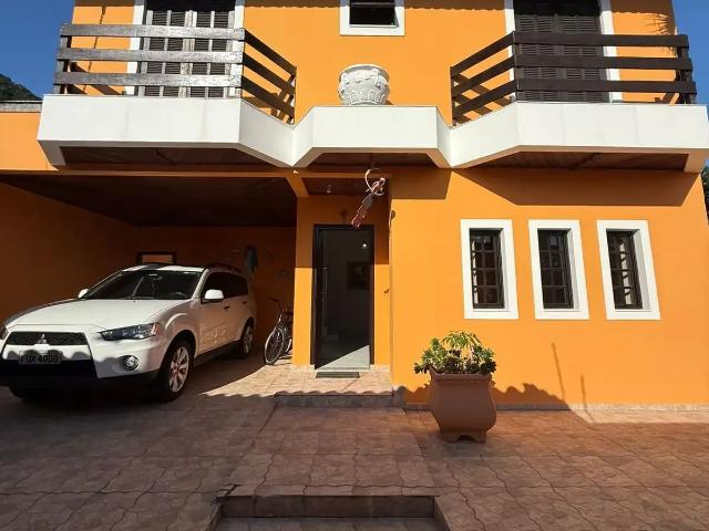 Casa / Sobrado para Venda em Praia Grande/SP Canto do Forte 4 Quartos