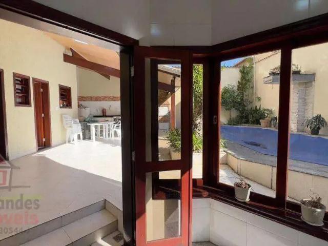 Casa / Sobrado para Venda em Praia Grande/SP Canto do Forte 4 Quartos