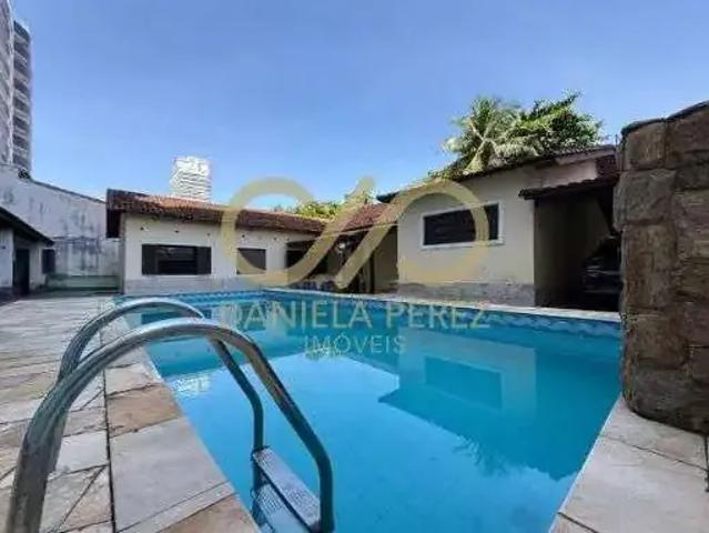 Casa / Sobrado para Venda em Praia Grande/SP Canto do Forte 4 Quartos