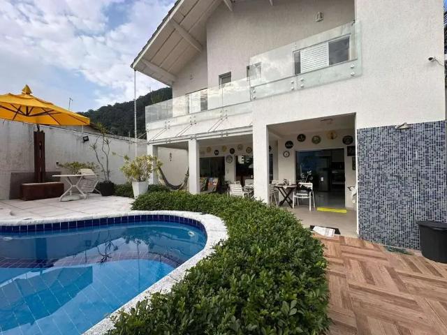 Casa / Sobrado para Venda em Praia Grande/SP Canto do Forte 5 Quartos