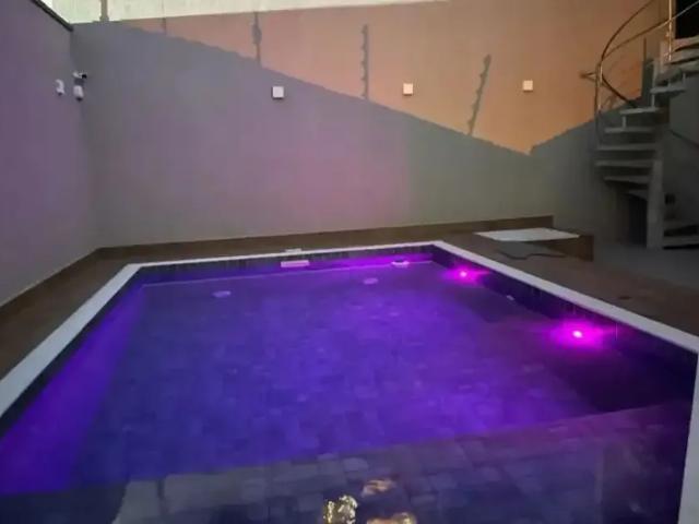 Casa / Sobrado para Venda em Praia Grande/SP Canto do Forte 5 Quartos