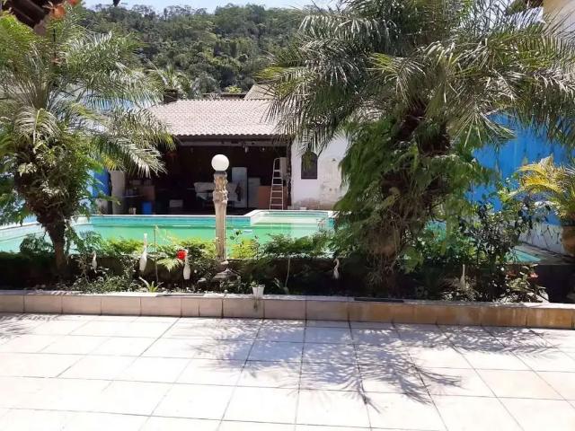 Casa / Sobrado para Venda em Praia Grande/SP Canto do Forte 6 Quartos
