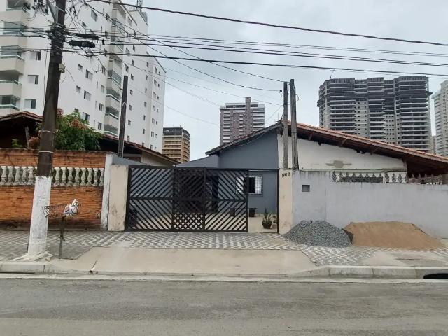 Casa / Sobrado para Venda em Praia Grande/SP Canto do Forte 1 Quartos