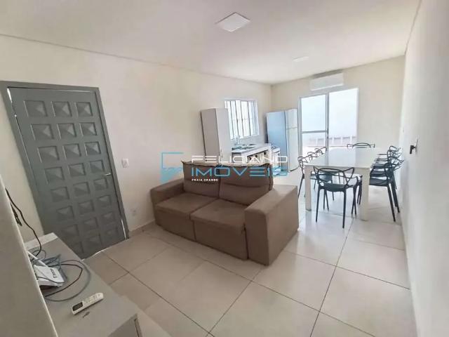 Casa / Sobrado para Venda em Praia Grande/SP Canto do Forte 2 Quartos