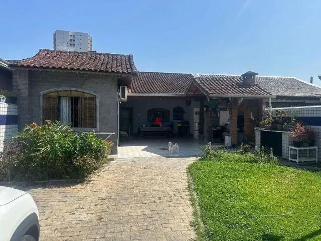 Casa / Sobrado para Venda em Praia Grande/SP Canto do Forte 2 Quartos