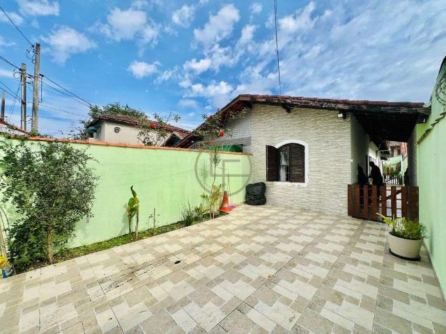 Casa / Sobrado para Venda em Praia Grande/SP Canto do Forte 2 Quartos