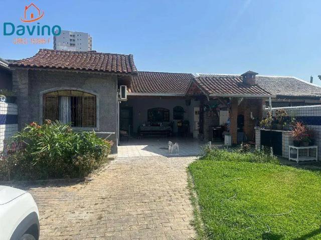 Casa / Sobrado para Venda em Praia Grande/SP Canto do Forte 2 Quartos