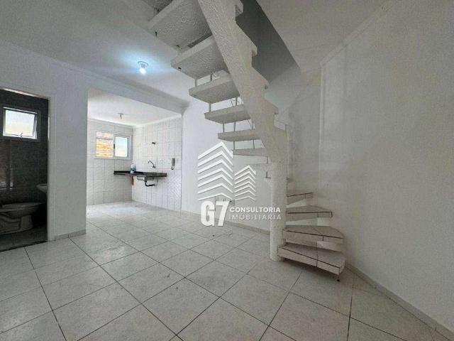 Casa / Sobrado para Venda em Praia Grande/SP Canto do Forte 2 Quartos