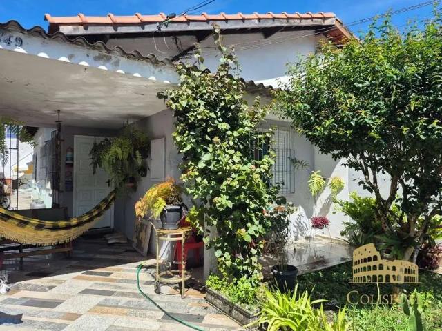 Casa / Sobrado para Venda em Praia Grande/SP Canto do Forte 2 Quartos