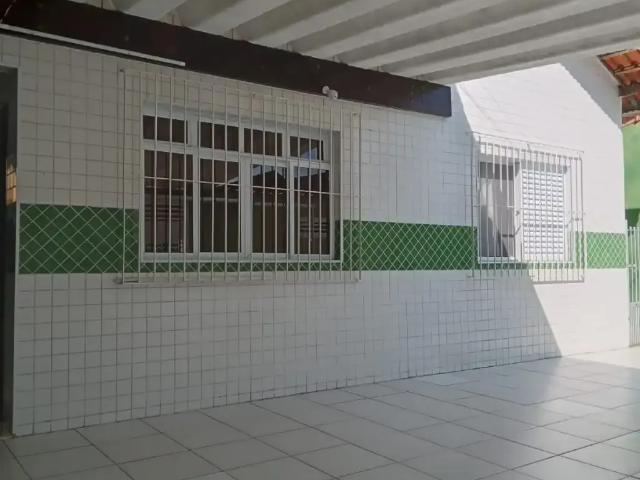 Casa / Sobrado para Venda em Praia Grande/SP Canto do Forte 2 Quartos