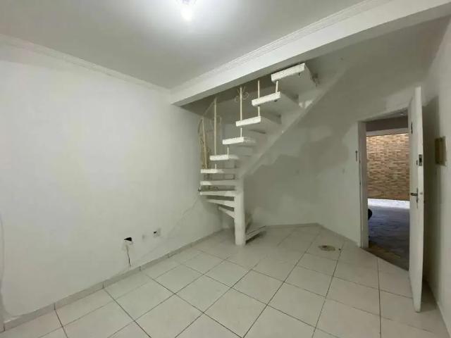 Casa / Sobrado para Venda em Praia Grande/SP Canto do Forte 2 Quartos