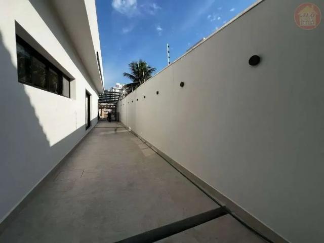 Casa / Sobrado para Venda em Praia Grande/SP Canto do Forte 2 Quartos