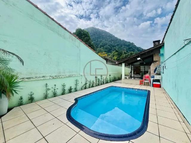 Casa / Sobrado para Venda em Praia Grande/SP Canto do Forte 2 Quartos