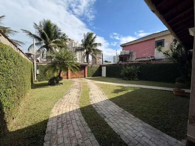 Casa / Sobrado para Venda em Praia Grande/SP Canto do Forte 2 Quartos