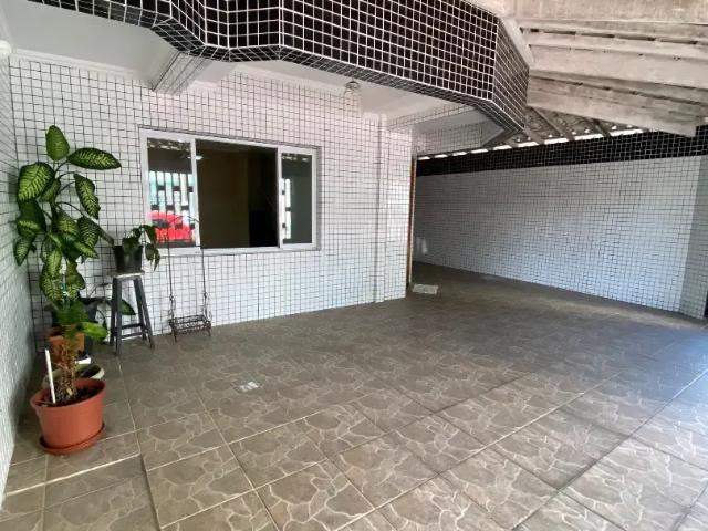 Casa / Sobrado para Venda em Praia Grande/SP Canto do Forte 3 Quartos