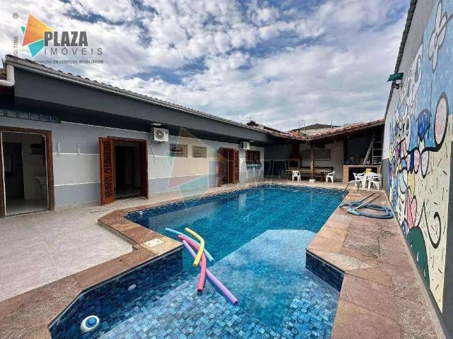 Casa / Sobrado para Venda em Praia Grande/SP Canto do Forte 3 Quartos