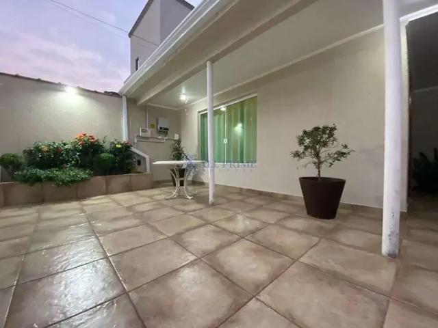 Casa / Sobrado para Venda em Praia Grande/SP Canto do Forte 3 Quartos