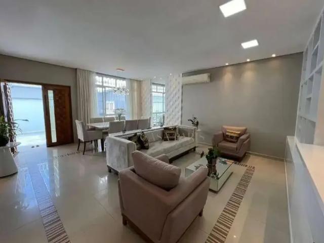 Casa / Sobrado para Venda em Praia Grande/SP Canto do Forte 3 Quartos