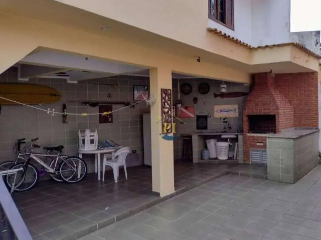 Casa / Sobrado para Venda em Praia Grande/SP Canto do Forte 3 Quartos