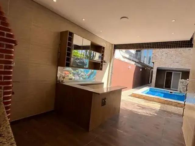 Casa / Sobrado para Venda em Praia Grande/SP Canto do Forte 3 Quartos