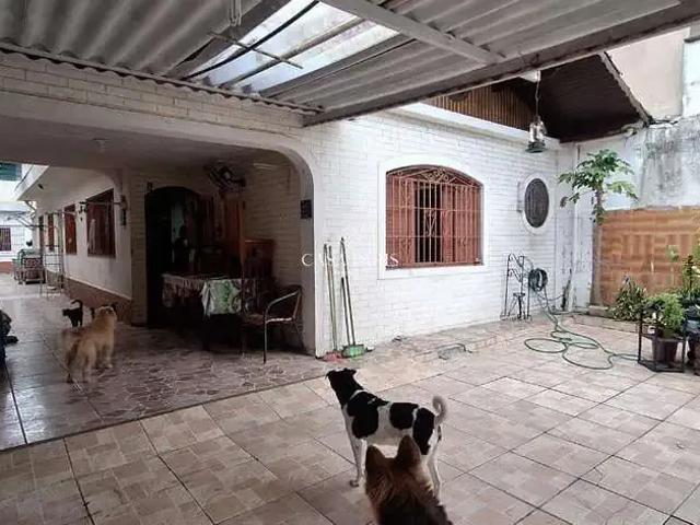 Casa / Sobrado para Venda em Praia Grande/SP Canto do Forte 3 Quartos