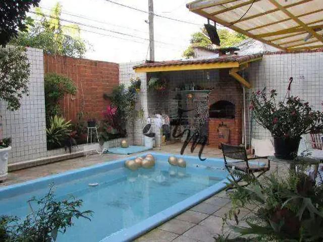 Casa / Sobrado para Venda em Praia Grande/SP Canto do Forte 3 Quartos