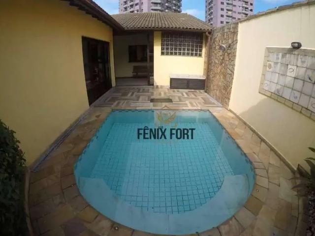 Casa / Sobrado para Venda em Praia Grande/SP Canto do Forte 3 Quartos