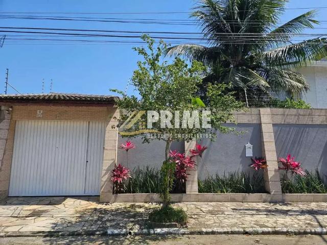 Casa / Sobrado para Venda em Praia Grande/SP Canto do Forte 3 Quartos