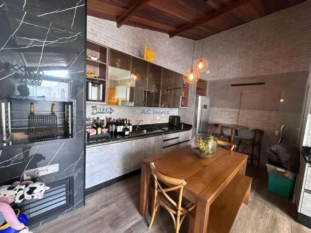 Casa / Sobrado para Venda em Praia Grande/SP Canto do Forte 3 Quartos