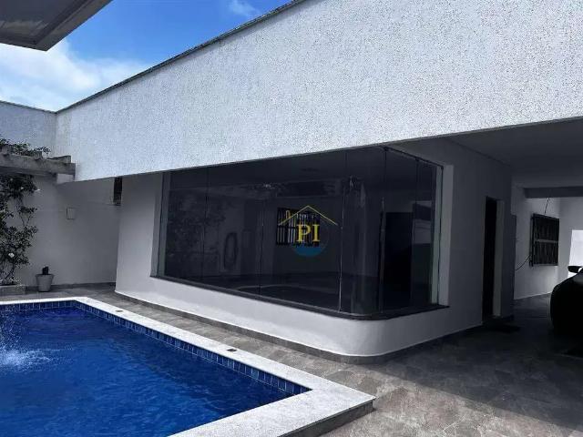 Casa / Sobrado para Venda em Praia Grande/SP Canto do Forte 3 Quartos