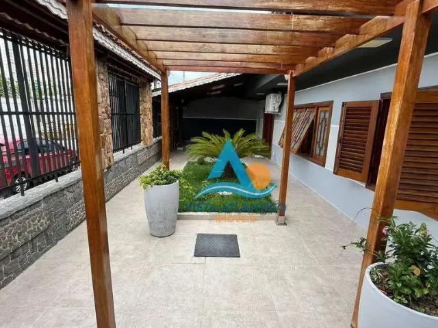 Casa / Sobrado para Venda em Praia Grande/SP Canto do Forte 3 Quartos