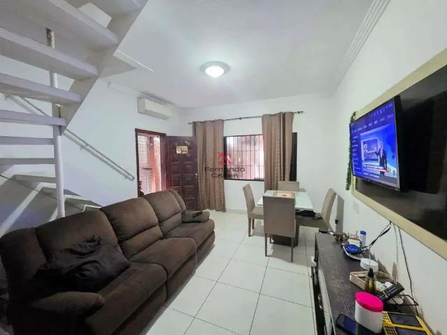 Casa / Sobrado para Venda em Praia Grande/SP Cidade Ocian 3 Quartos