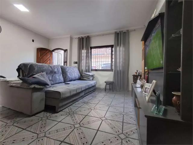 Casa / Sobrado para Venda em Praia Grande/SP Cidade Ocian 3 Quartos